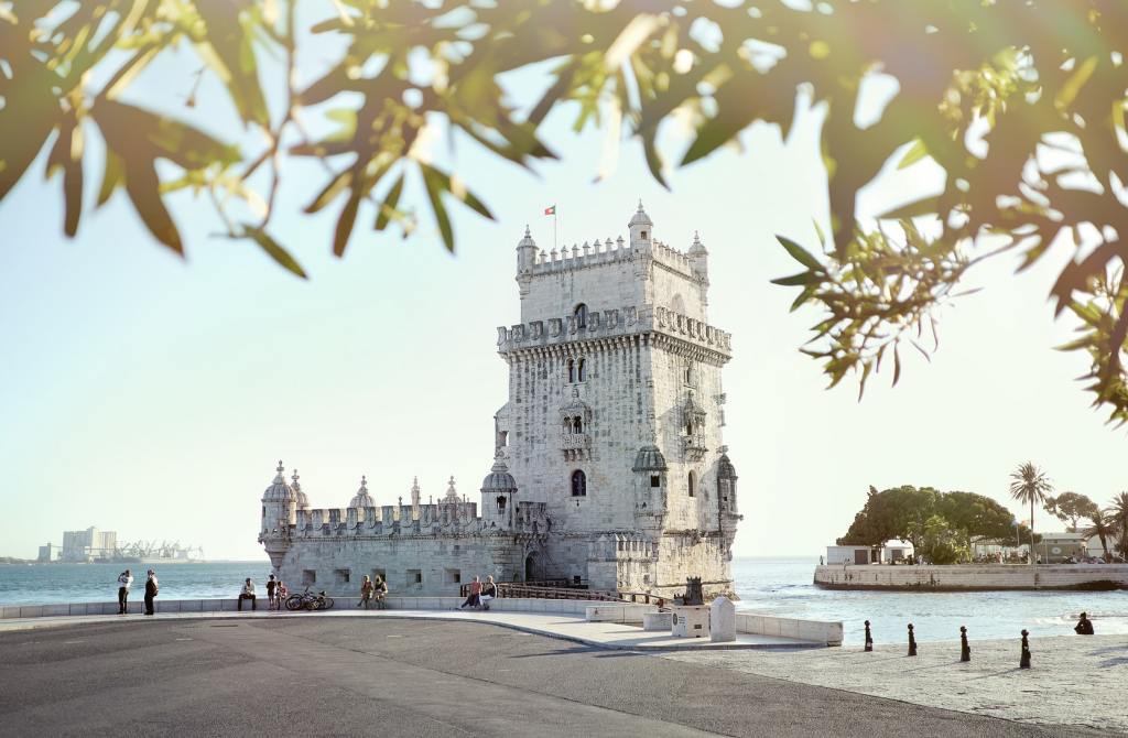 10 of The Prettiest Places in Lisbon | Virginia Duran