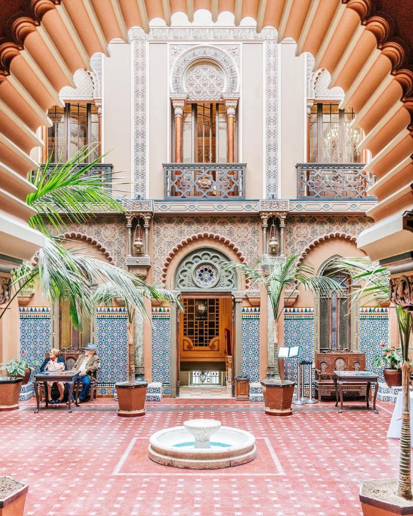 10 of The Prettiest Places in Lisbon | Virginia Duran