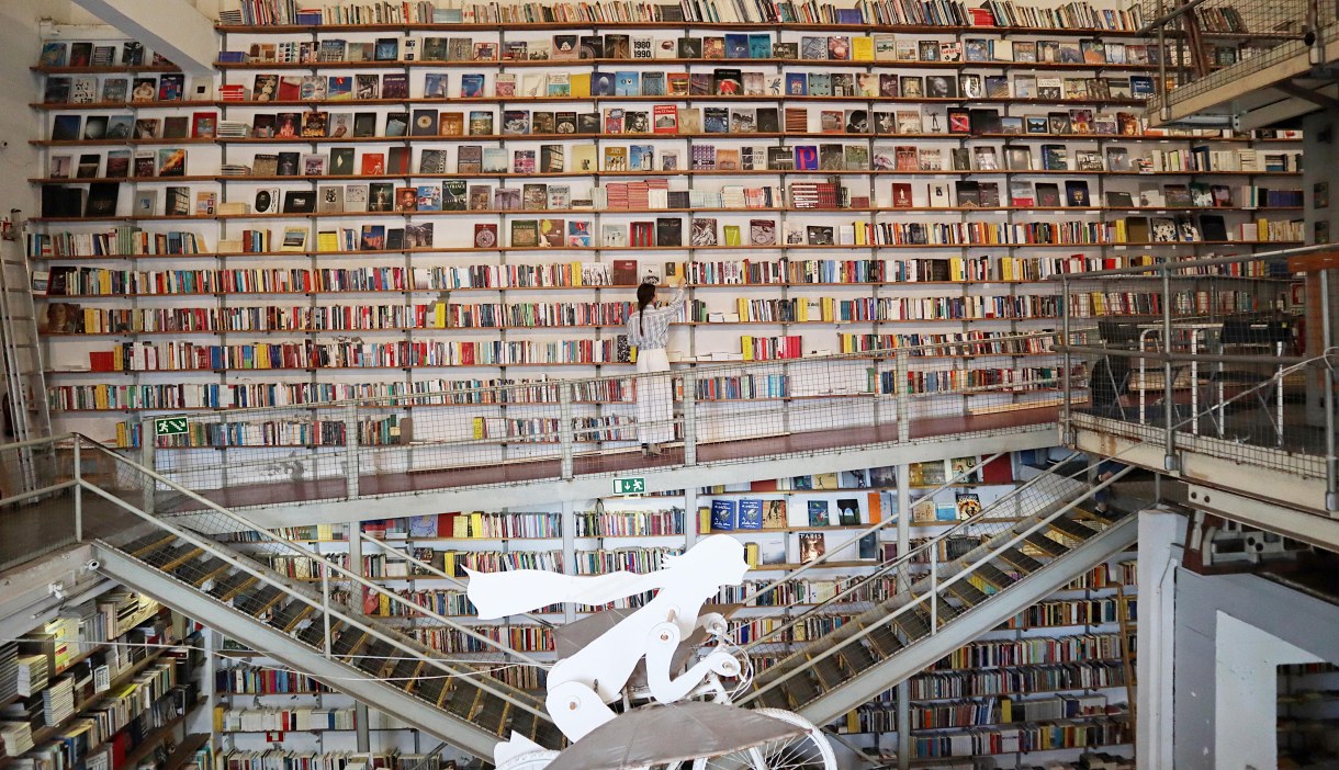 10 of The Prettiest Places in Lisbon | Virginia Duran